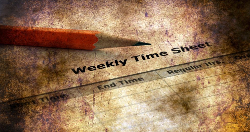 Using online mobile timesheets vs. paper-based timesheets